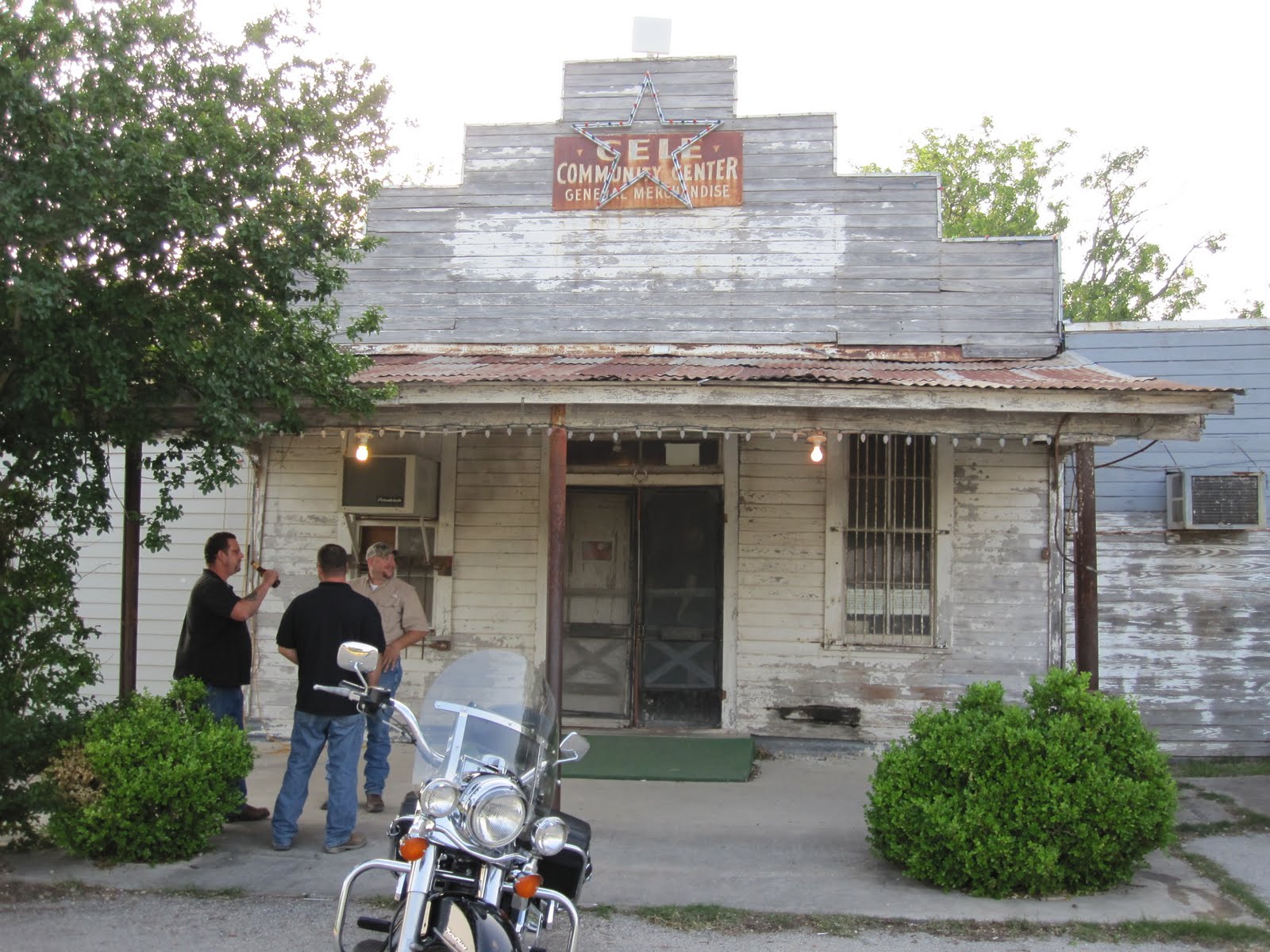 Man Up: Tales of Texas BBQ™: The rest from Cele Store