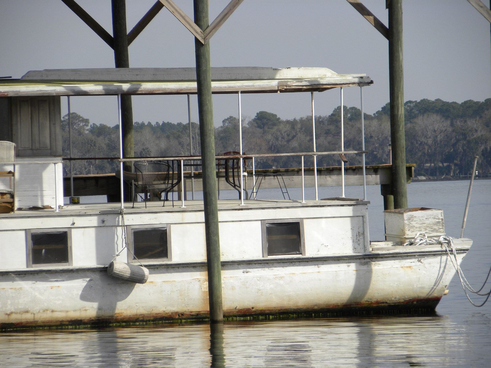 My Secrets for Happiness: Boat at Fort Gates Ferry