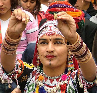 The journeys of Captain Oddsocks: The Gypsy parade