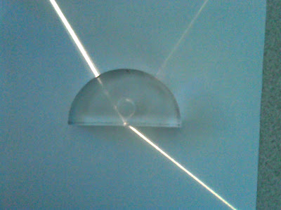 NPBHS Physics Blog: REFRACTIVE INDEX & TOTAL INTERNAL REFLECTION