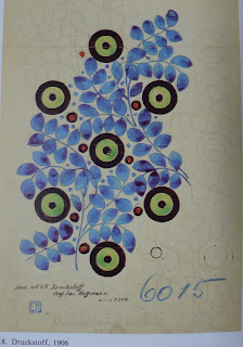 i am light: Textiles by Josef Hoffmann