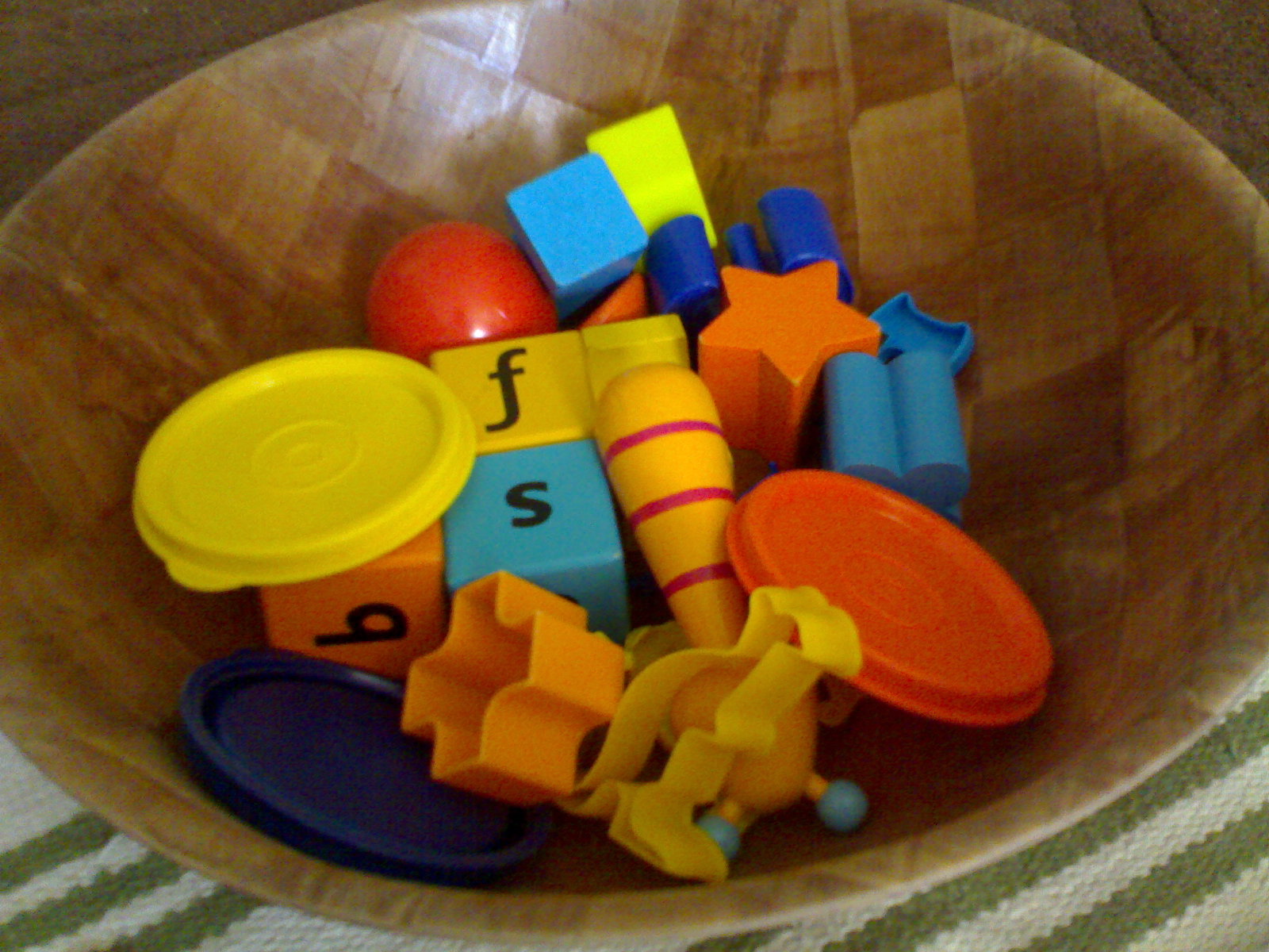 A Little Learning For Two: Colour object sorting