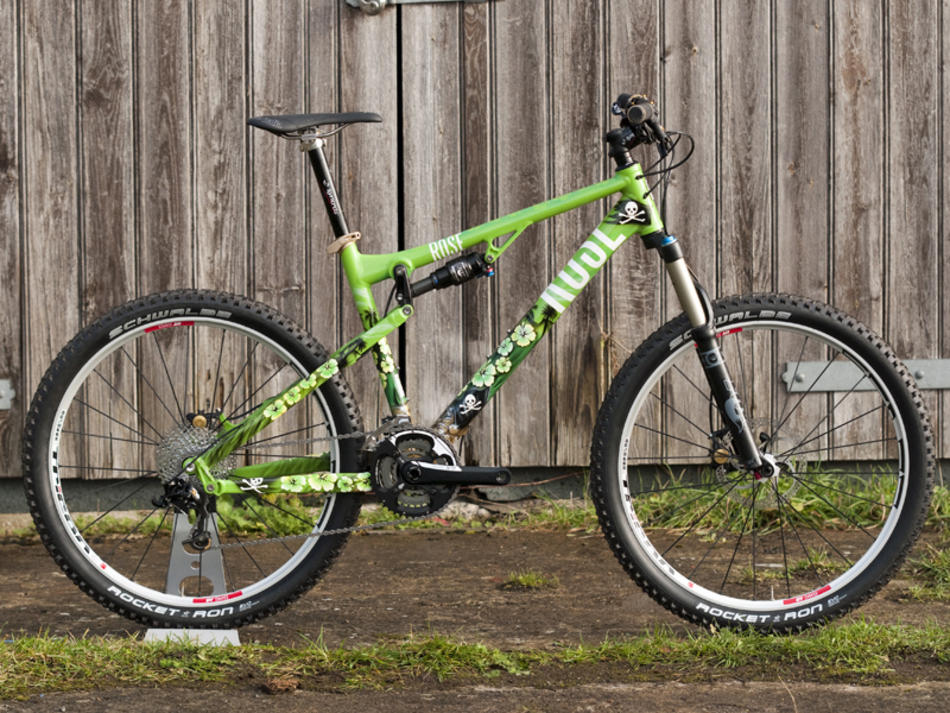 .:pontiancyclingdude:.: Rose bike custom paintjob