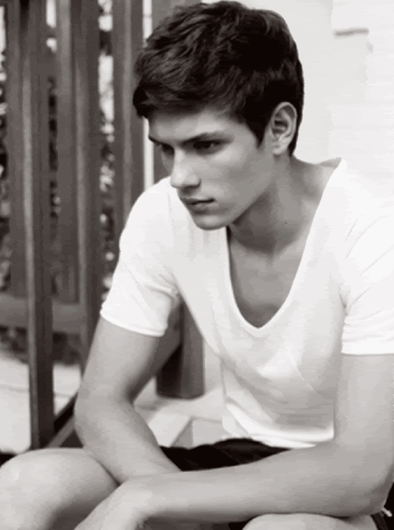 I love male models: Kevin Flamme