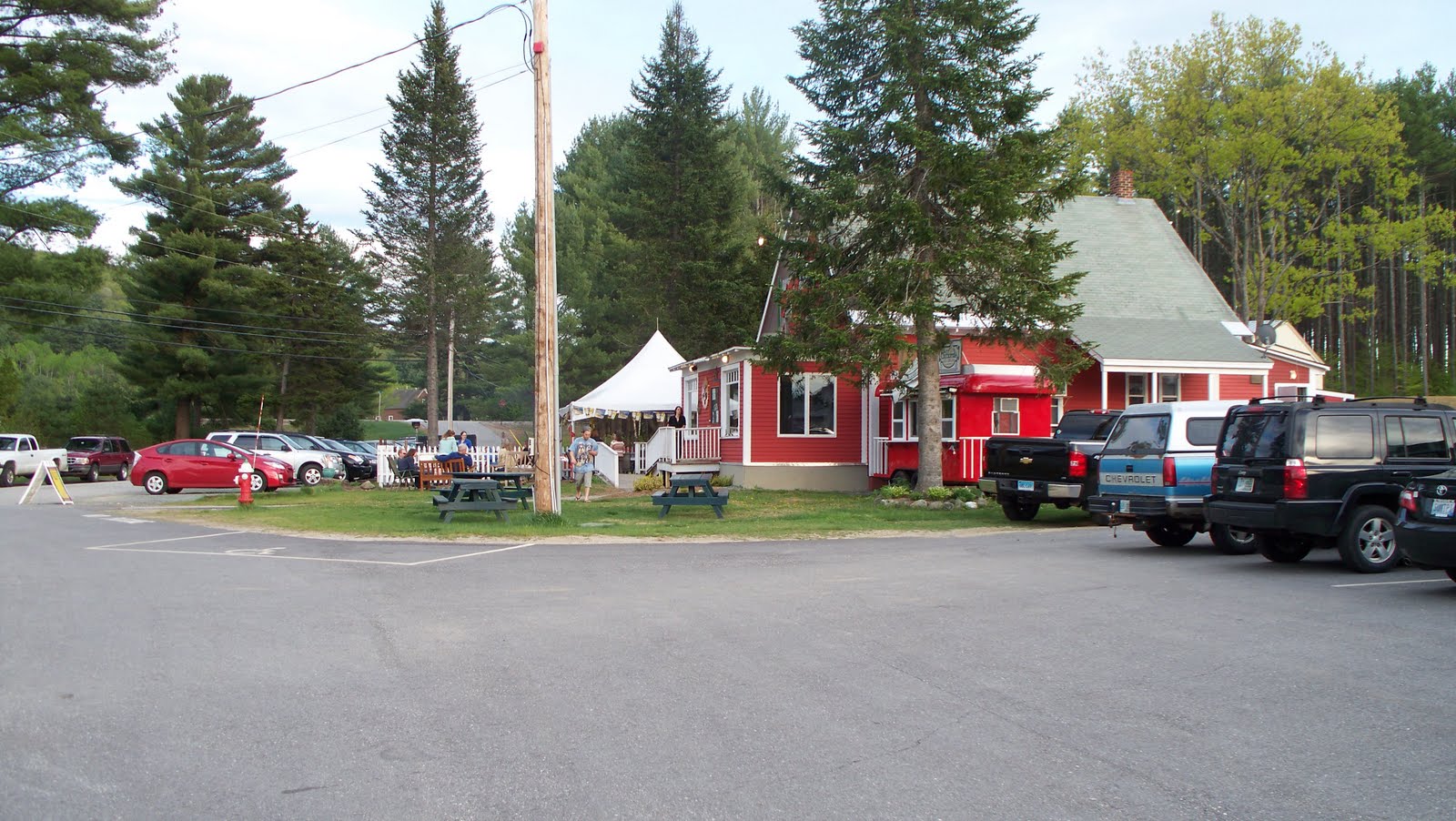 Airports in New Hampshire: Parlin Field 2b3 in Newport, NH