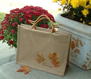 Inspiring Ideas with artist Jeanne Winters: Leaf Print Tote Bags for Fall