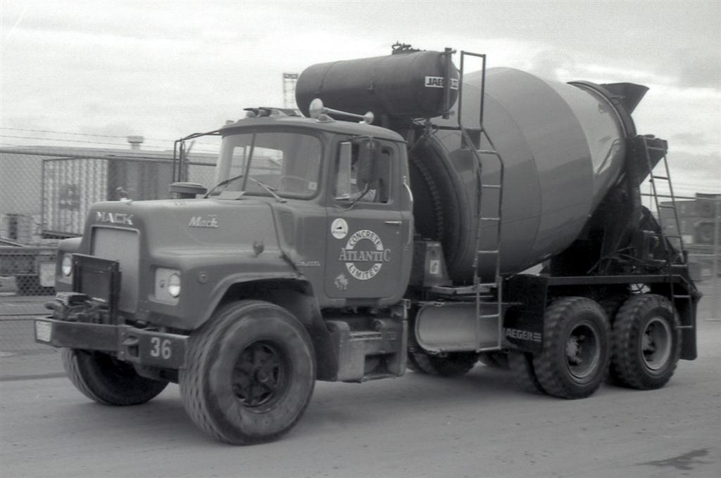 Truckfax: Mack U Model