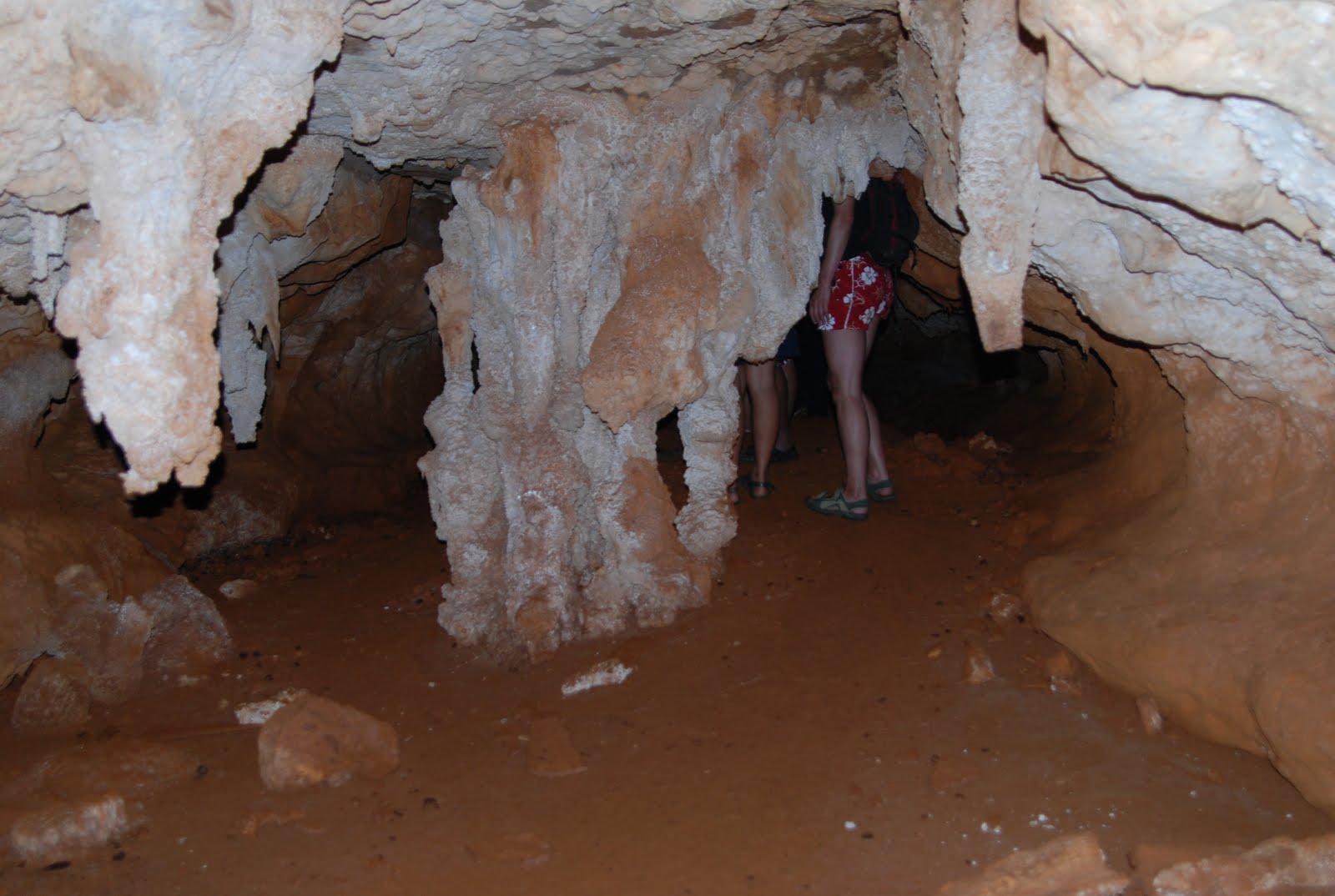 Mangaia - Cook Islands: Historical sites - Caves