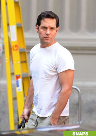 2CWDU: ........2 Hot............ Paul Rudd.........