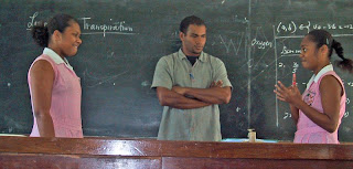 Lisa in Fiji: Fijian sign language class at Gospel High