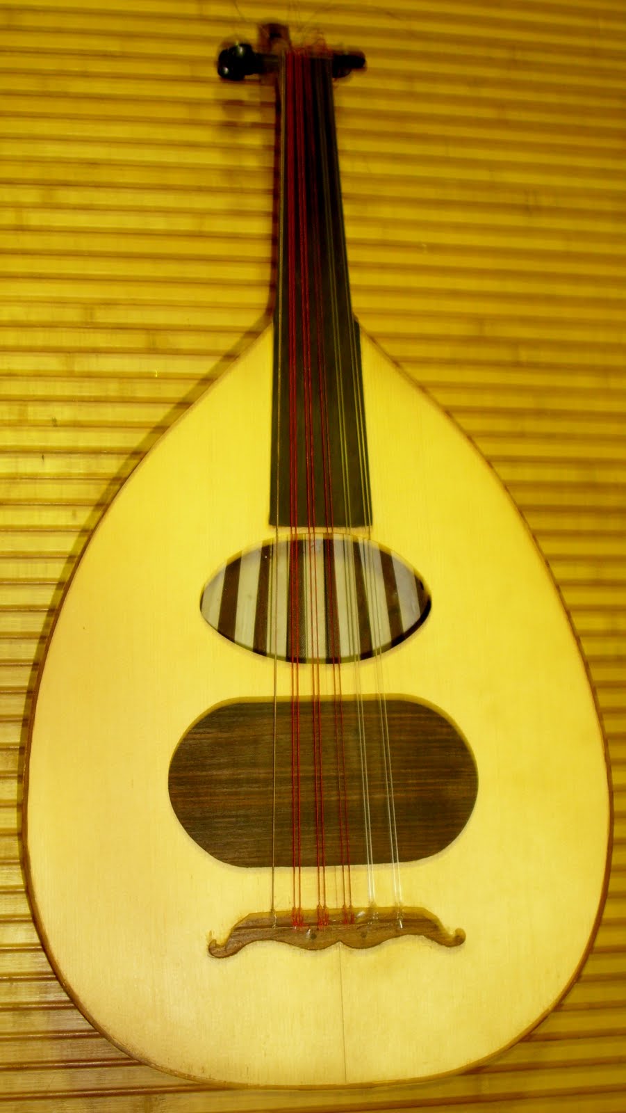 UZMAN ALMERABET: Laúdes (Ud)