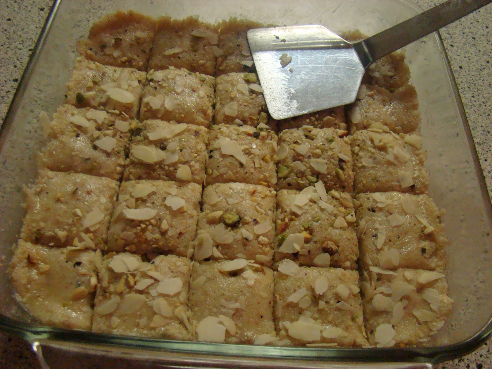 My Favorite Recipes Collection: Quick Sooji (Cream of Wheat) Burfi