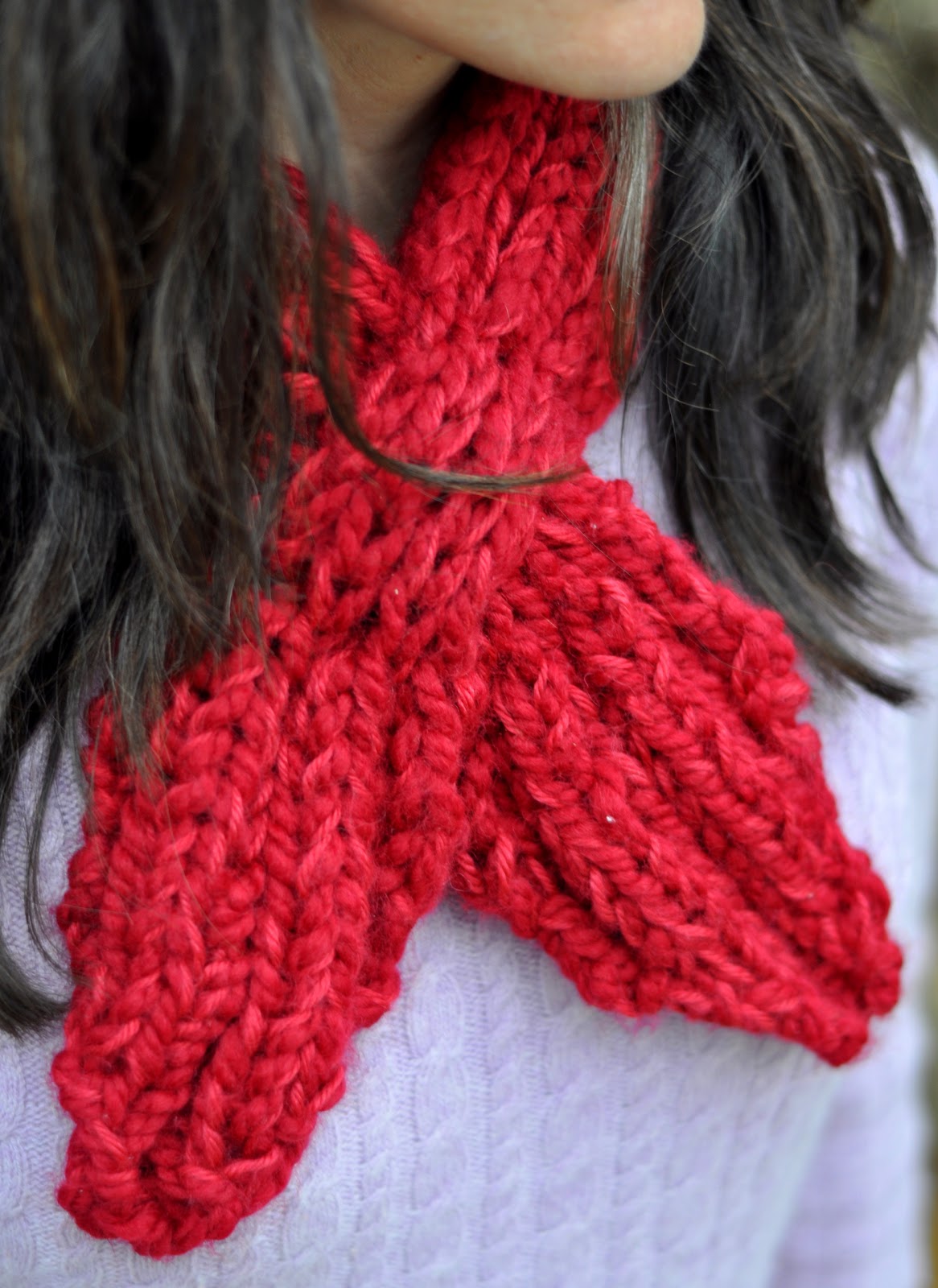 Aesthetic Nest: Knitting: Looped Scarflette for Me (Pattern Giveaway ...