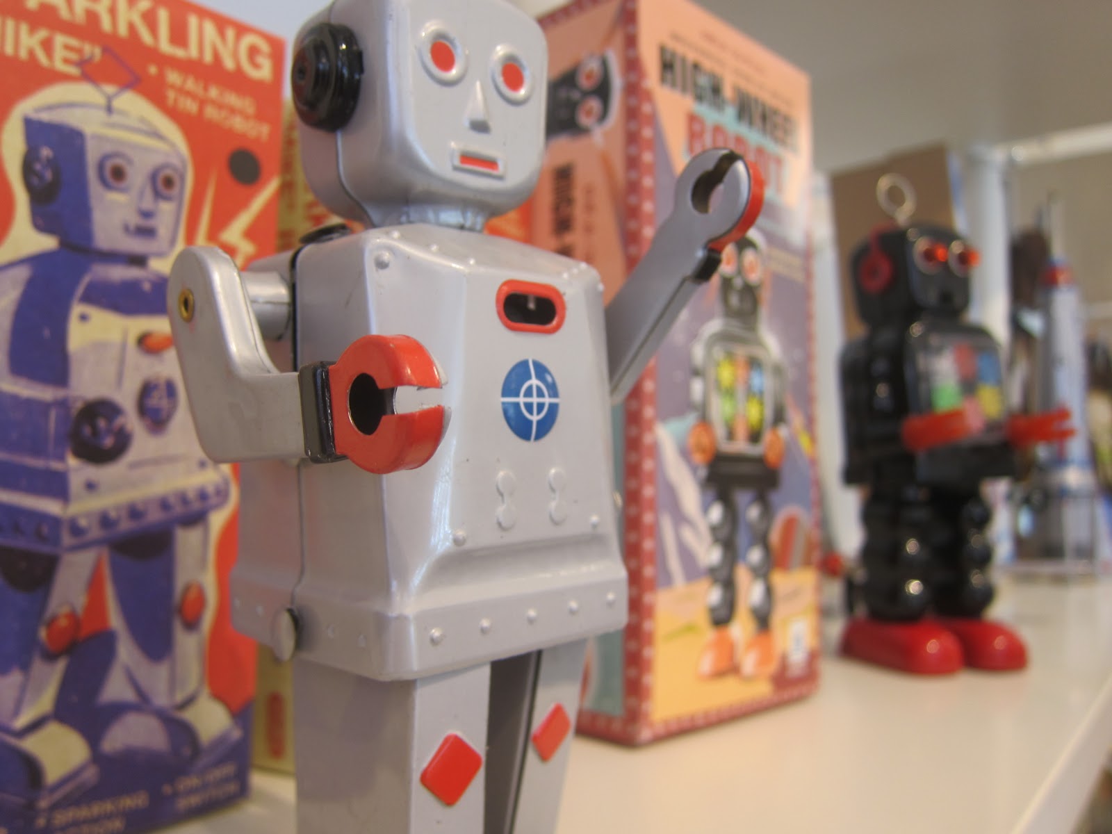 THE COMING CROWD: ROBOT CANDY