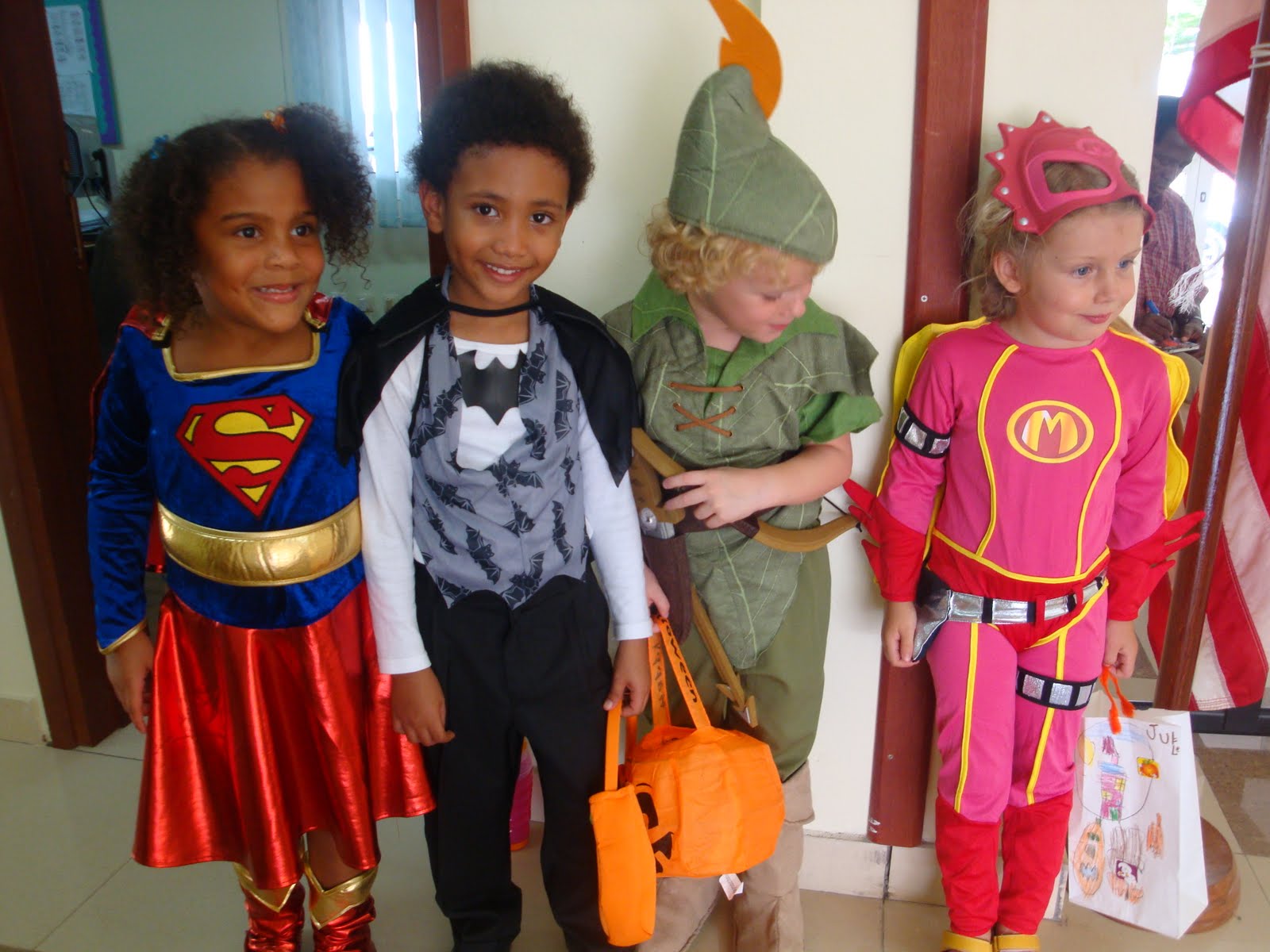 Mega Mindy Pak - Free Souffriau Over Mega Mindy Dat Pakje In De ...