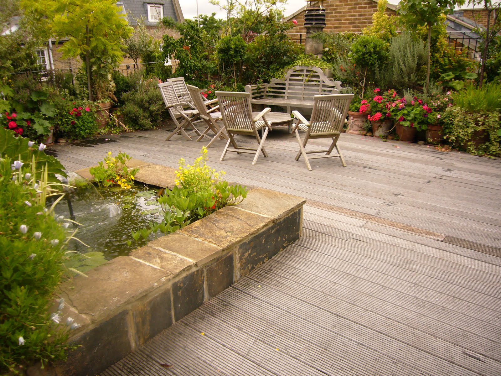 PEARL HOUSE, ROMAN WAY, ISLINGTON: Roof Garden