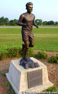 Lean Forward Run Farther: C.C. Pyle's Amazing Foot Race: The True Story ...