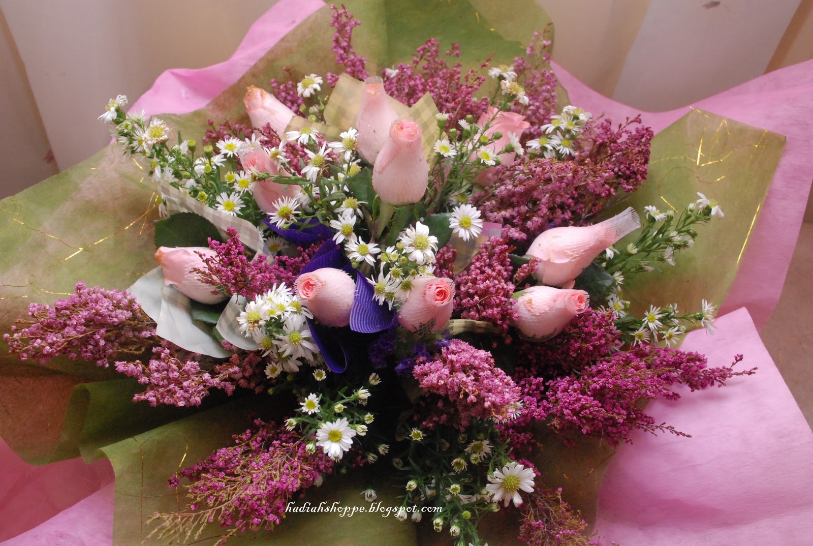 Hadiah Shoppe: Sejambak Bunga, Setulus Ingatan (Tele order 019 7916177)