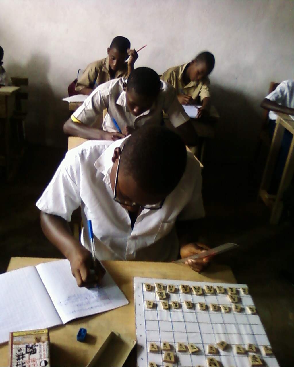 Shôgi's step in Africa: Shôgi teaching at chugakkô