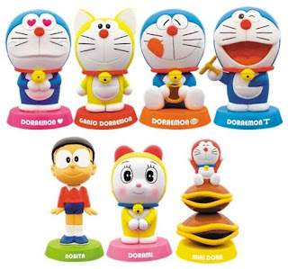 Dark Mama 2002 Toys & Figures: Doraemon set 7