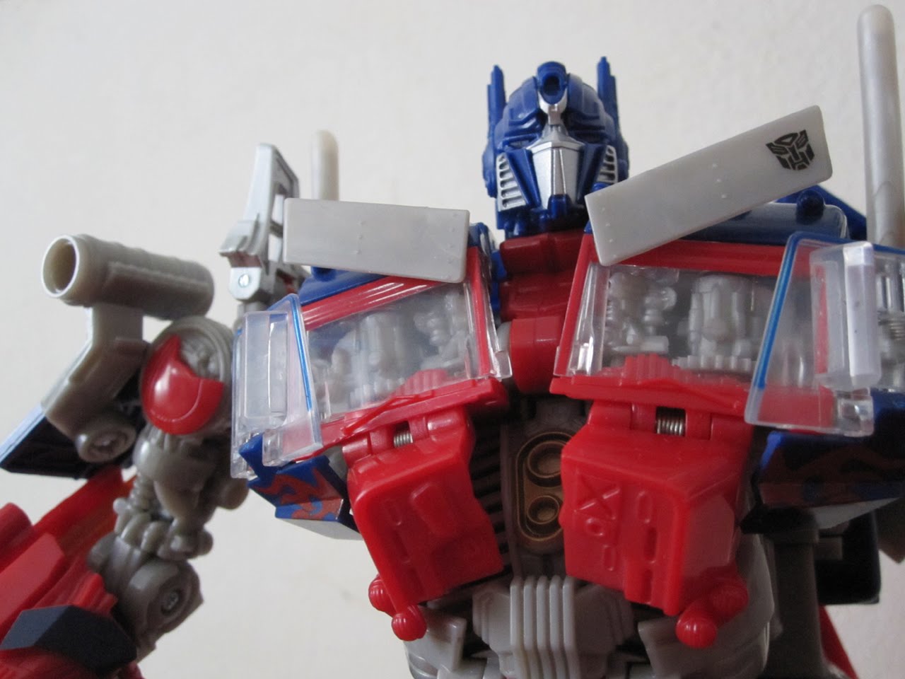 More Than Meets The Eye: Transformers Revenge of the Fallen Leader ...