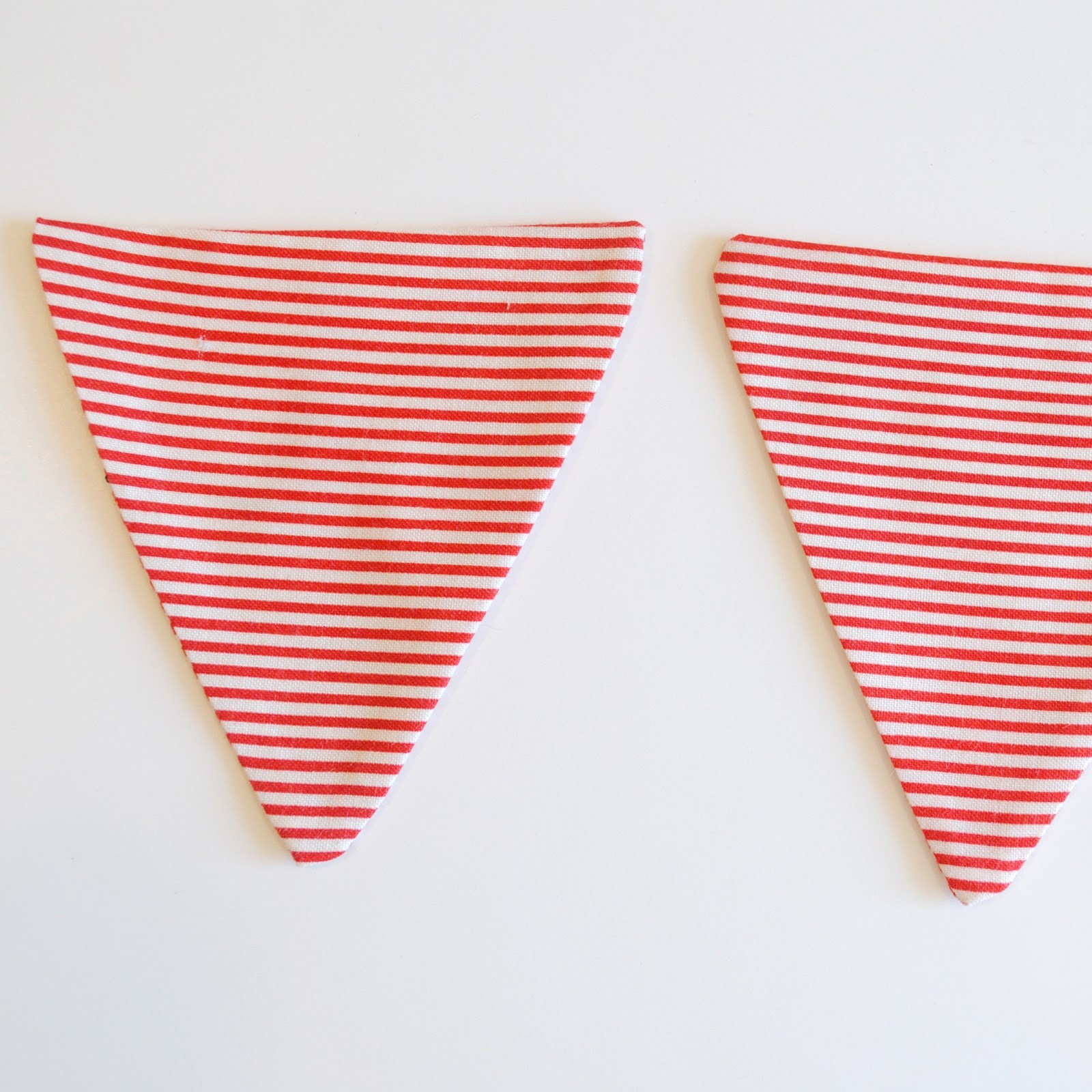 hart + sew | Vintage Baby Clothing: tutorial: triangle pocket