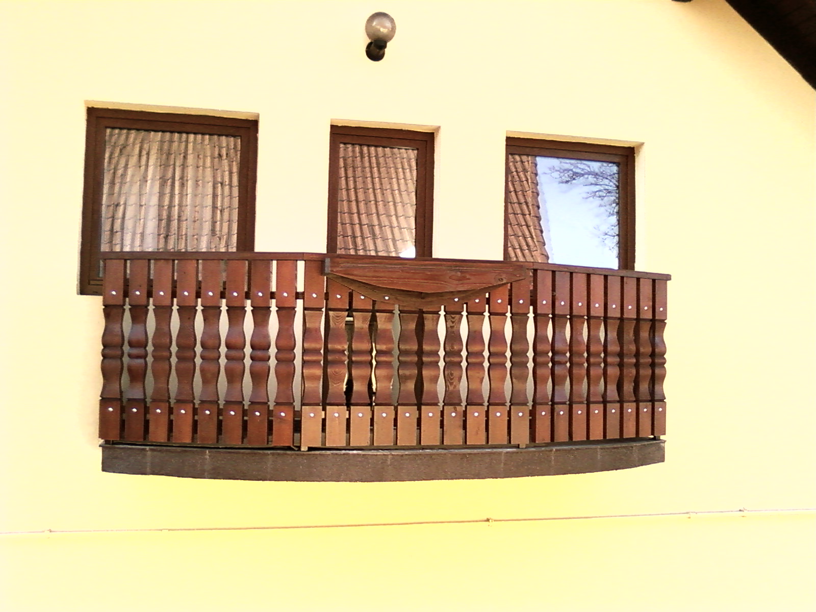 ~Eleganta Lemnului~: ~Balcoane + Terase~(dati click pe imagine pentru o ...