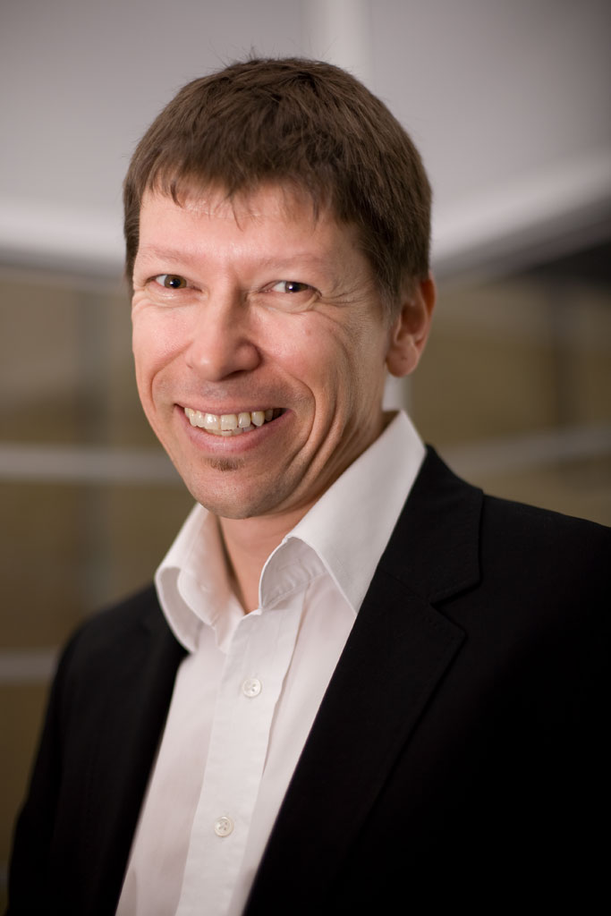 eNetworks: The Directors