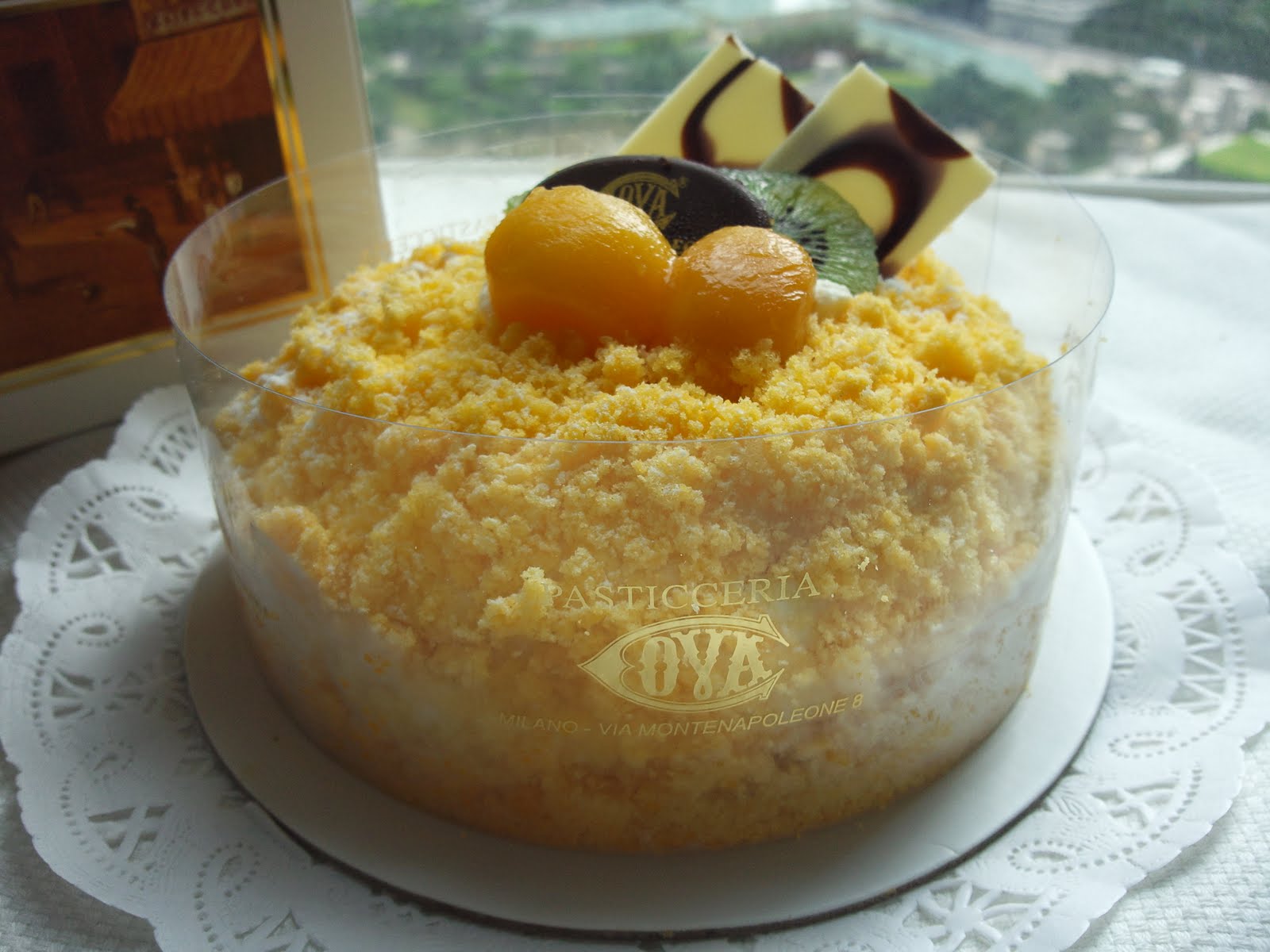 Cova mango mousse cake