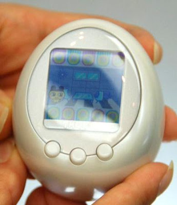 Familitchi: Tamagotchi plus color - more pictures