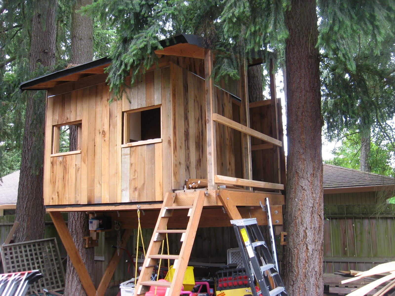 Beers Family: Tree house: Paneling, Siding, Railing, Stairing?
