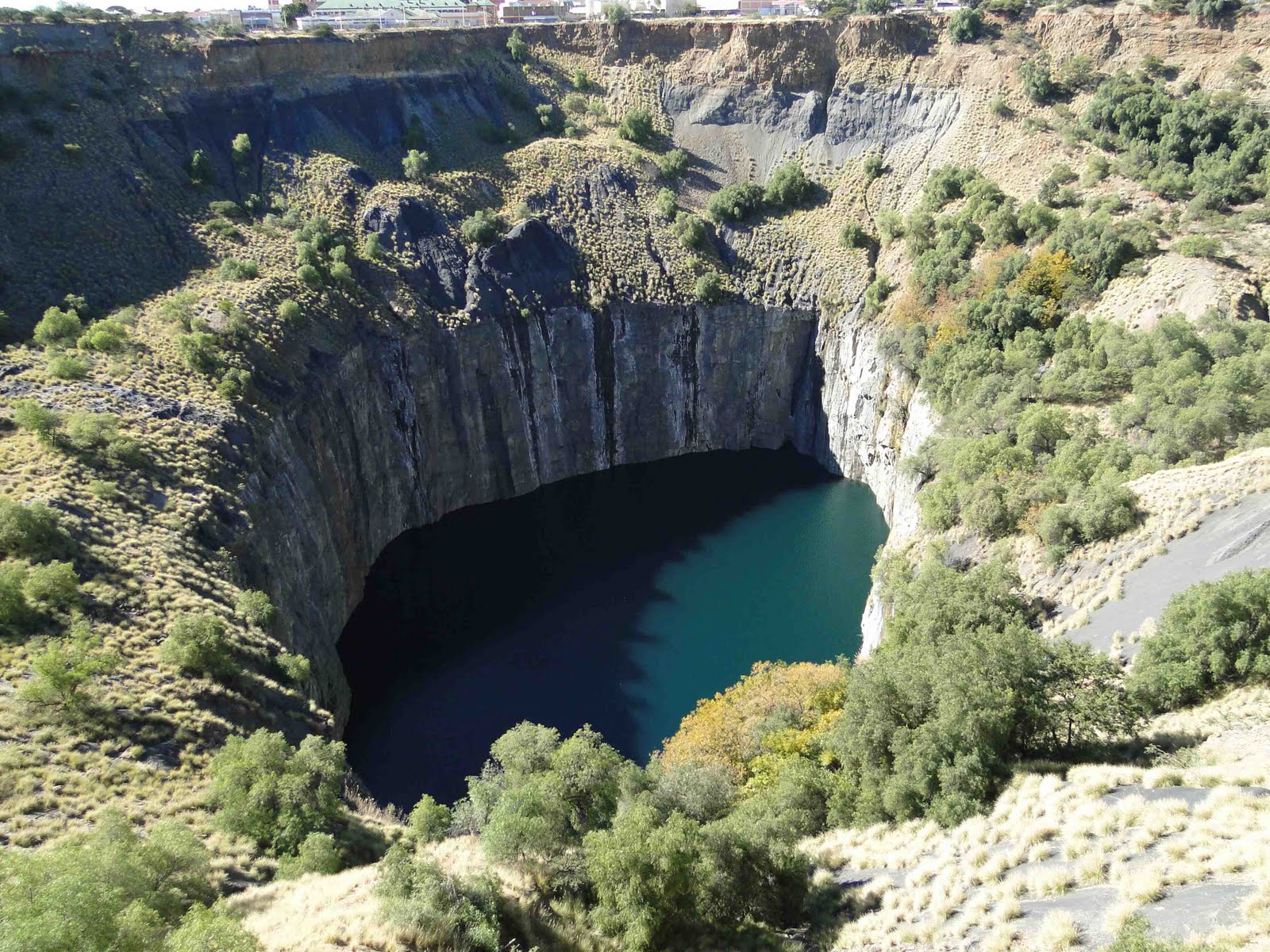 10 Most Stunning Holes On Earth Kimberley Big Hole South Africa