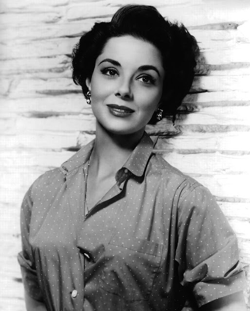 O Rato Cinéfilo: IN CAMERA - DANA WYNTER
