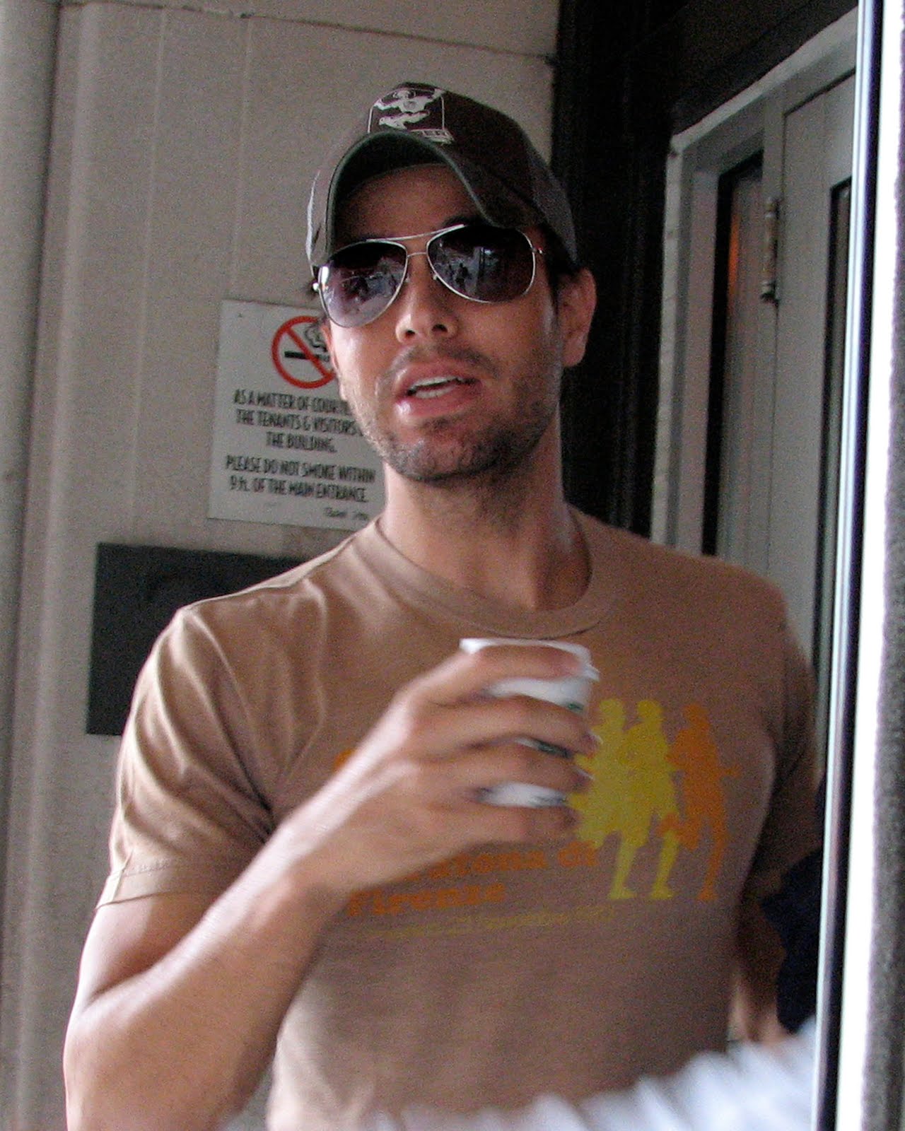 MR. WILL-W.:POP MAVEN: ENRIQUE IGLESIAS IN TORONTO AT CHUM-FM (MORE PICS)