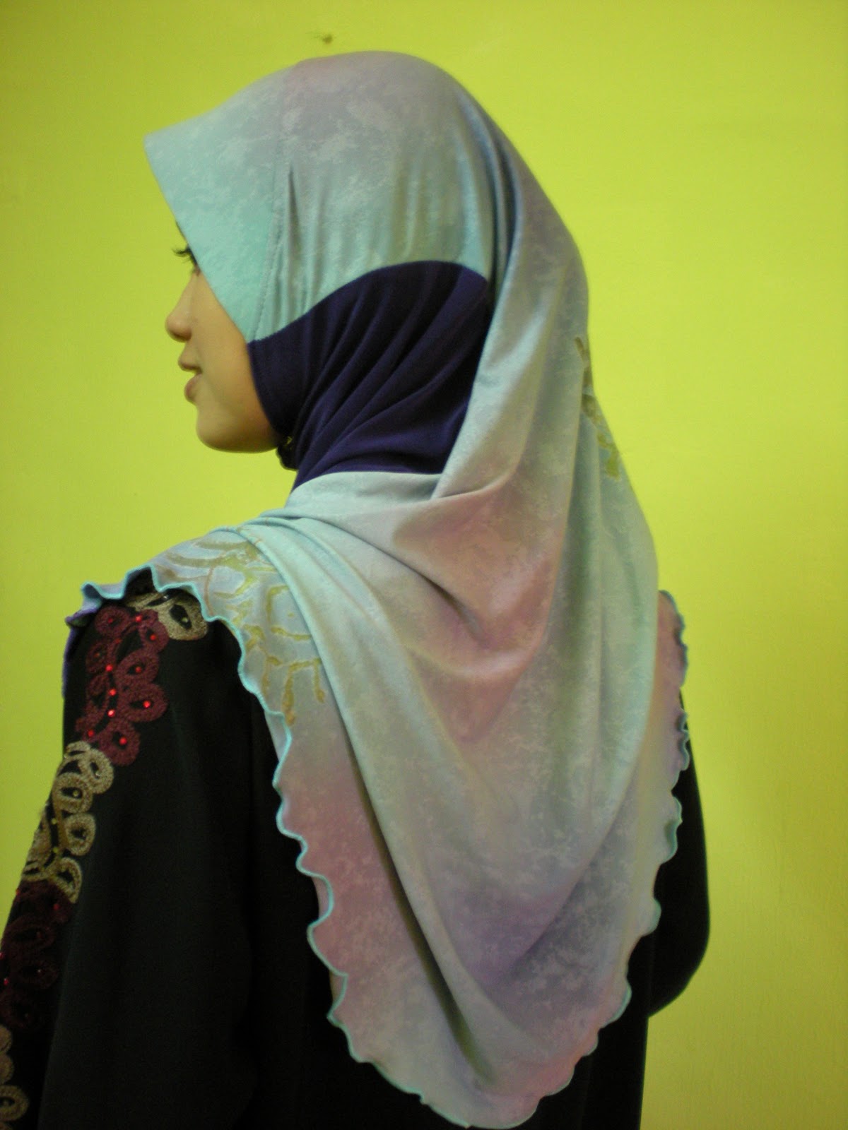 tudung corak batik abstract | cangguncam fesyen