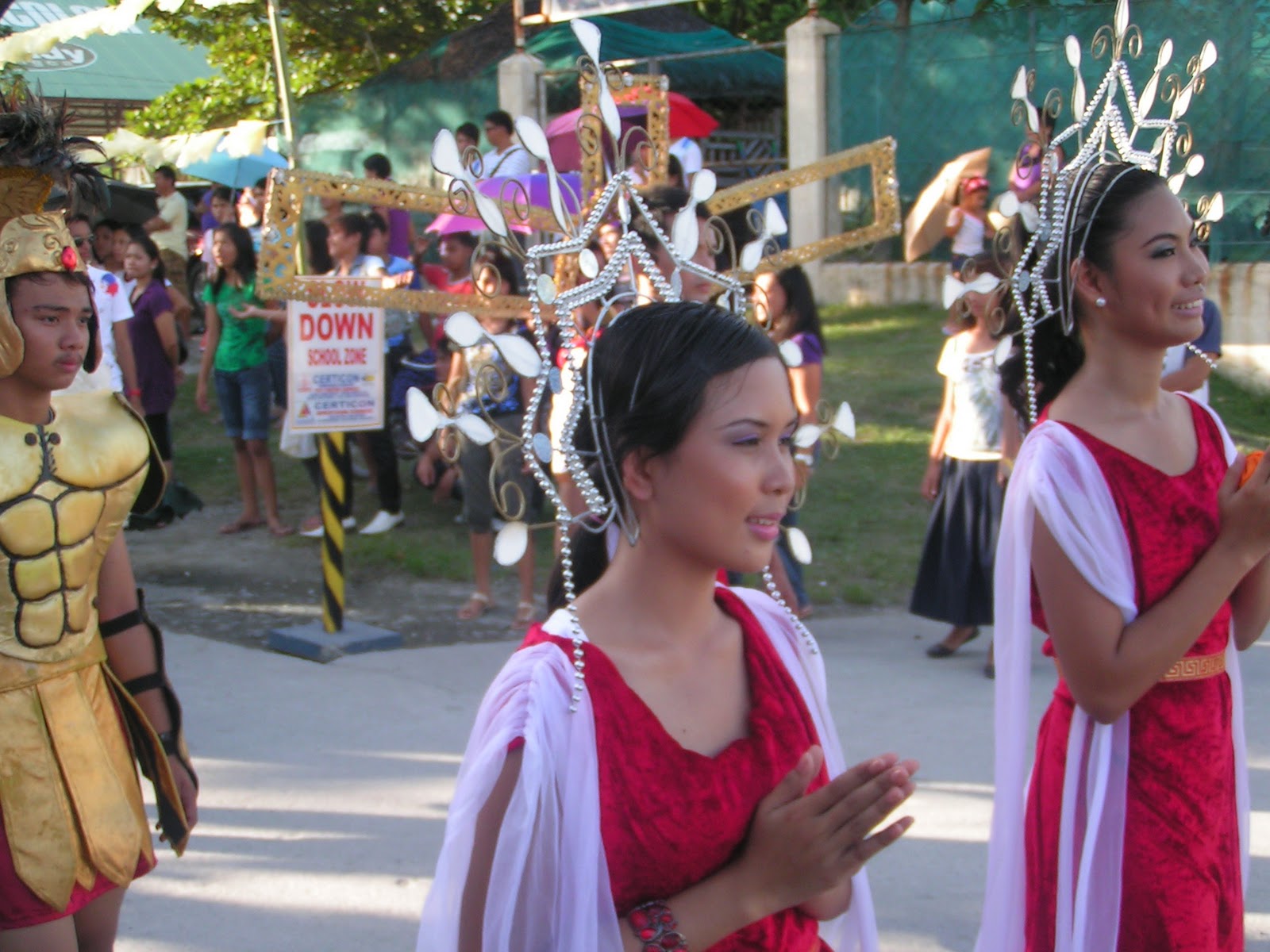 bradpetehoops: Makatapak Festival