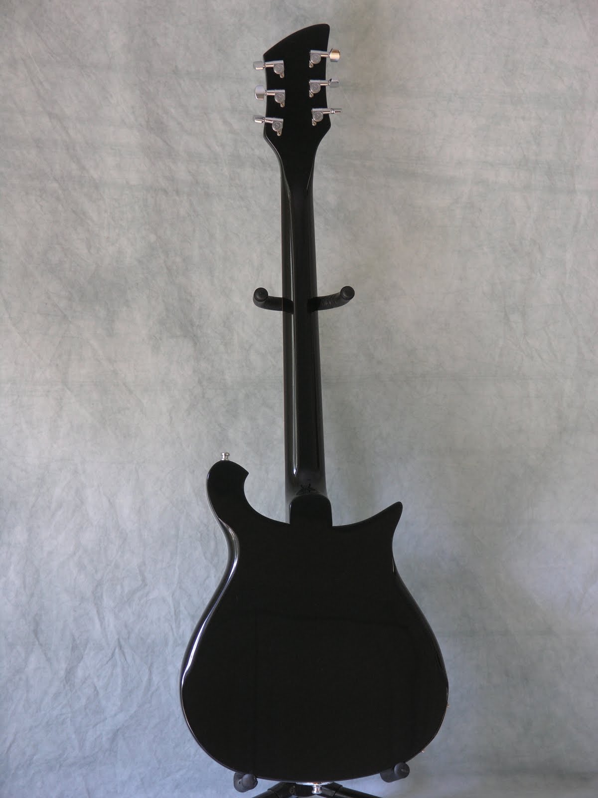 Jerry's Lefty Guitars newest guitar arrivals. Updated weekly ...