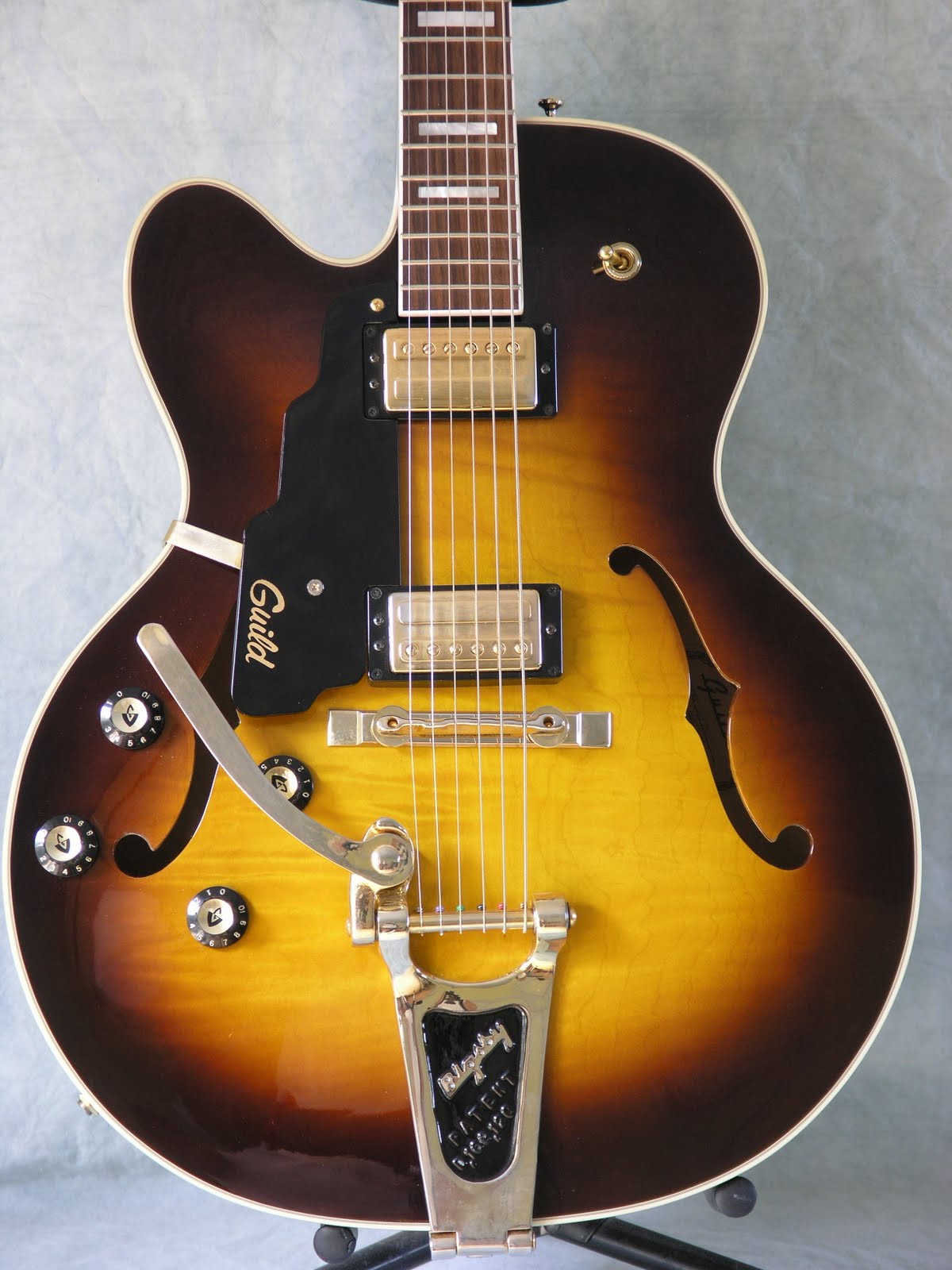 Jerry's Lefty Guitars newest guitar arrivals. Updated weekly!: Guild X ...