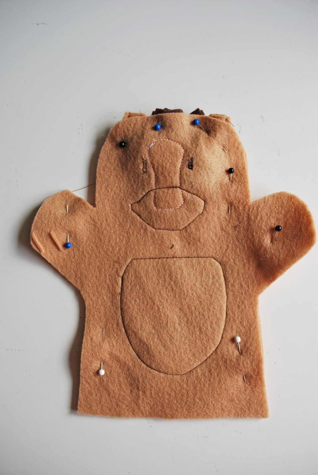 Larissa Another Day: Old MacDonald Puppet Tutorial and Pattern