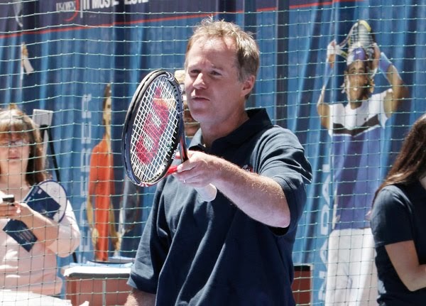 kenneth in the (212): Courting Americans