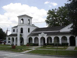 Places To Go, Buildings To See: City Hall - Davenport, Florida