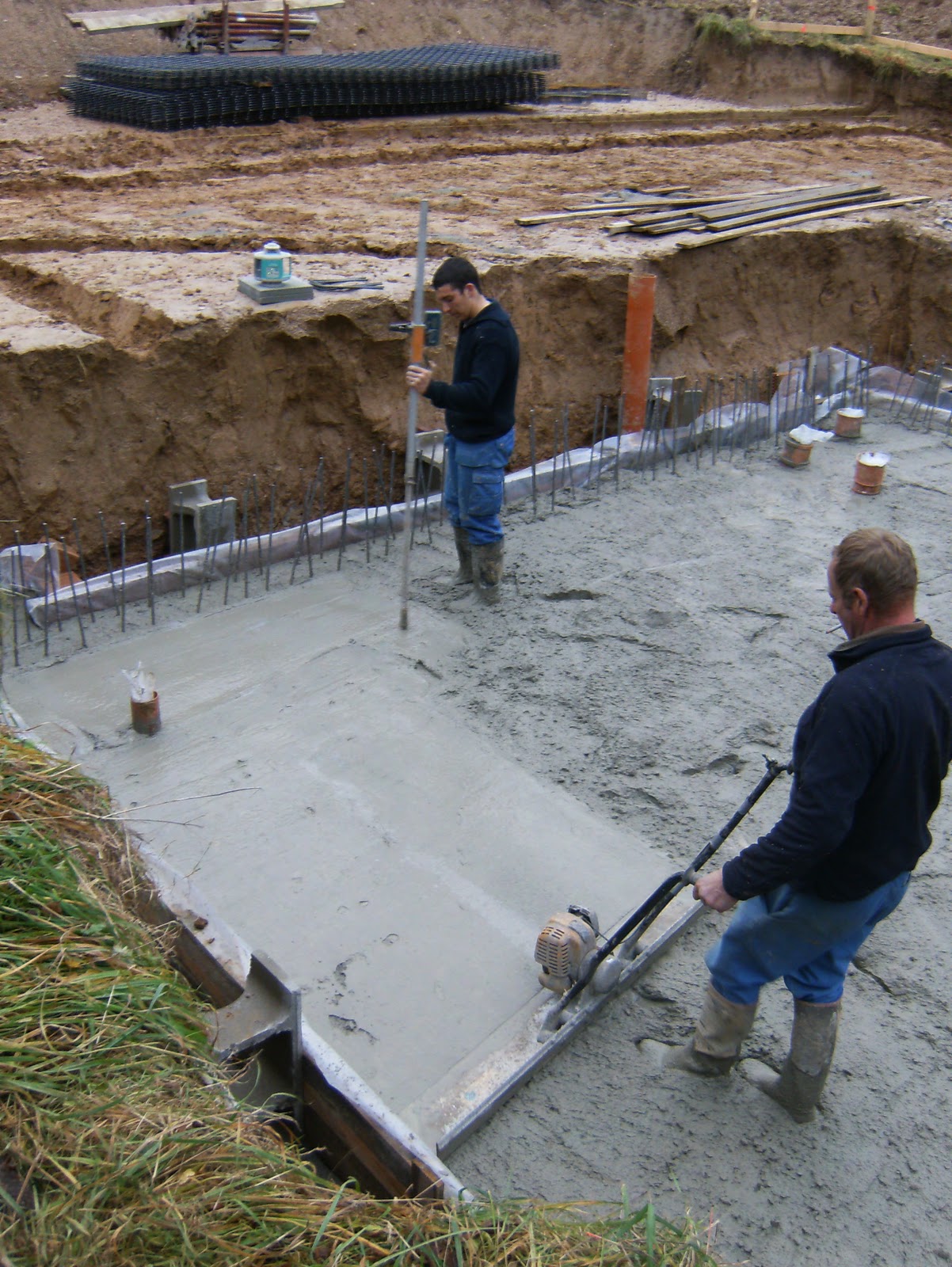 Notre construction très basse energie à Sars-la-Buissière: Le radier du ...