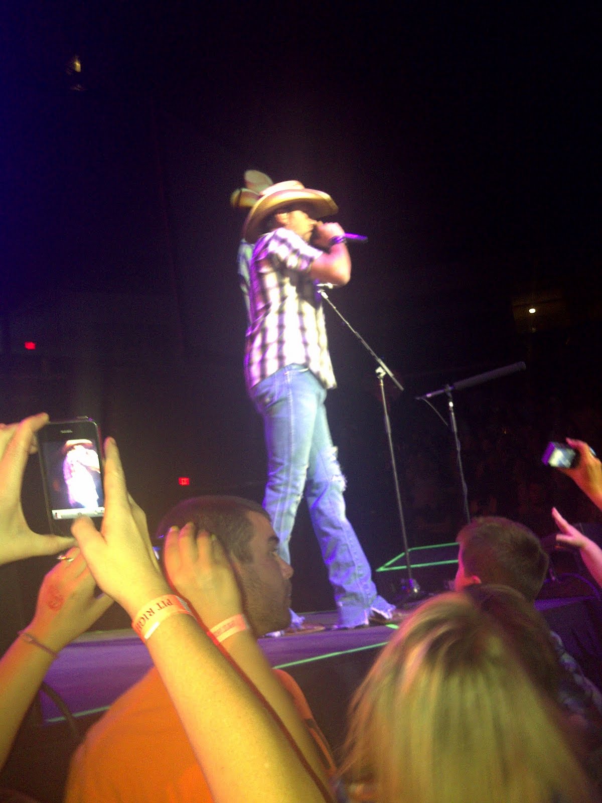 This Country Girl's Thoughts: First Post = CD Review "My Kinda Party ...