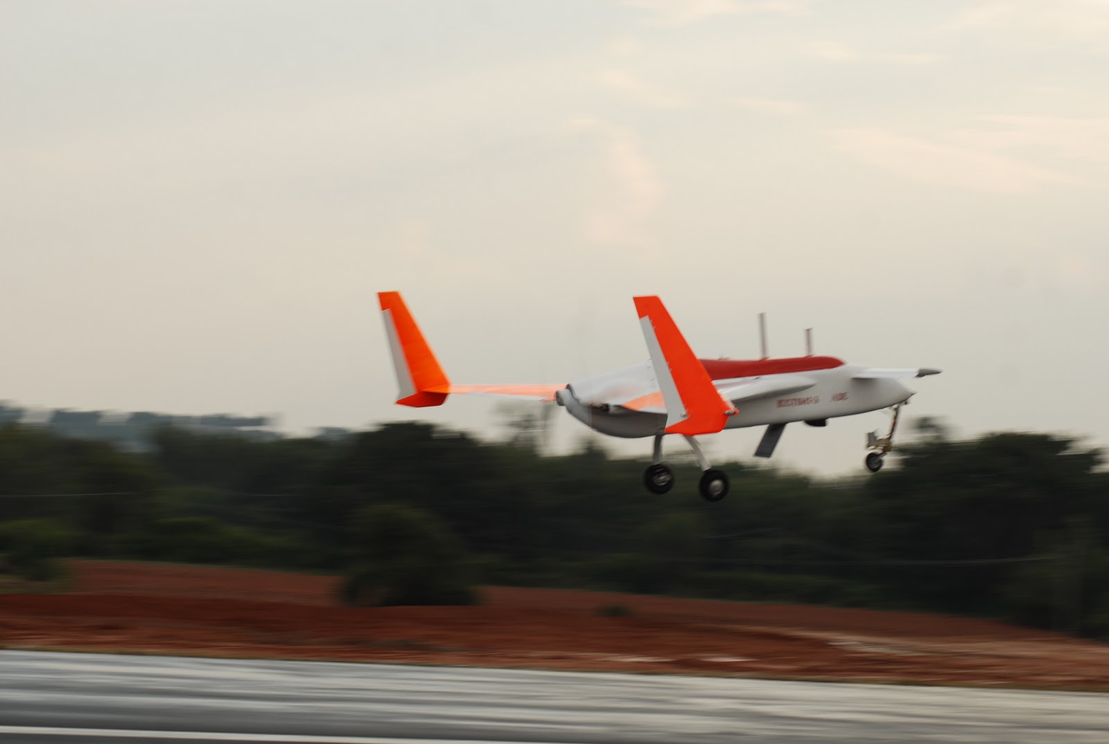 Tarmak007 -- A bold blog on Indian defence: Rustom-1 was a dream flight ...