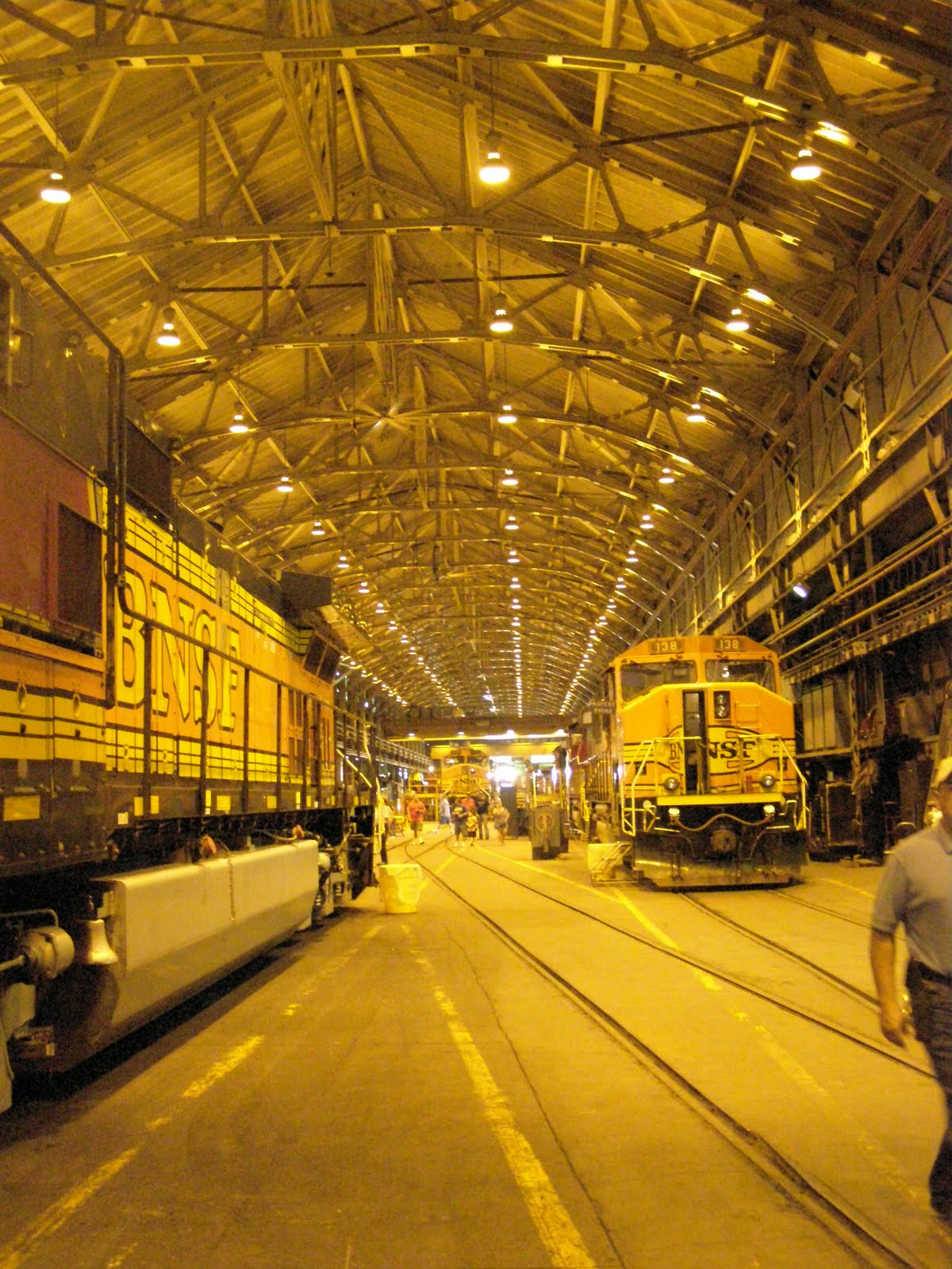 The O's in Minneapolis: BNSF Shop Trip