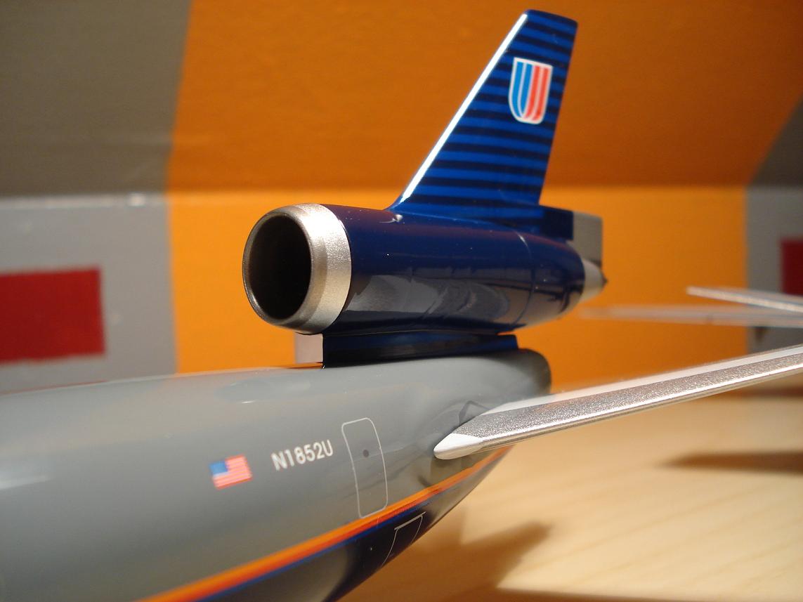 Brian Sherman: Inflight200 United Airlines DC-10s, Saul Bass ...