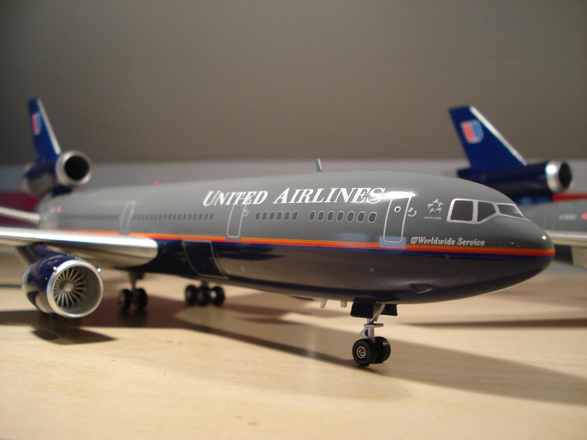 Brian Sherman: Inflight200 United Airlines DC-10s, Saul Bass ...