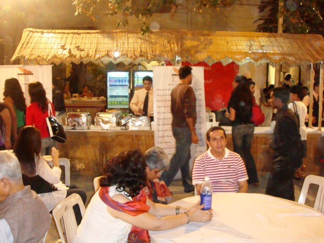 BadeMiya Bade Miya Colaba Mumbai Pics