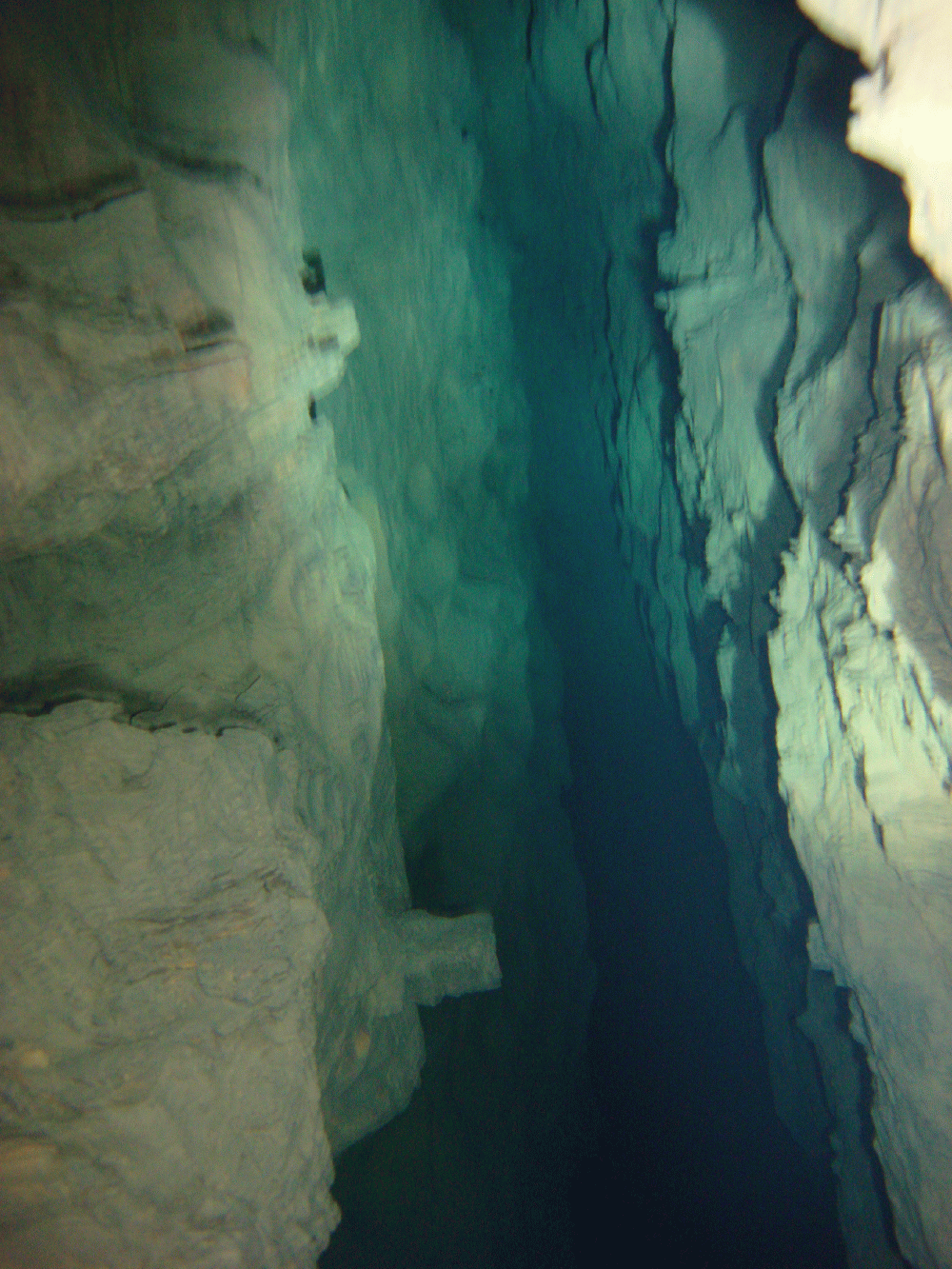Utah Caves: Ricks Spring Cave - 2,200+ ft. long