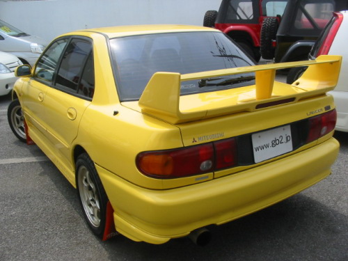 Modified Wira Mitsubishi Lancer Evolution: Nice Yellow Mitsubishi Evo 3